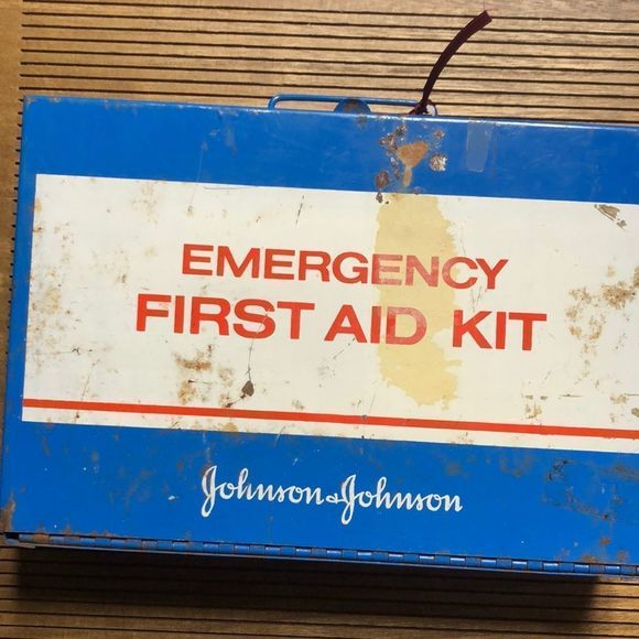 Other | Vtg Johnson Johnson Metalfirstaid Kit With Original Contents ...